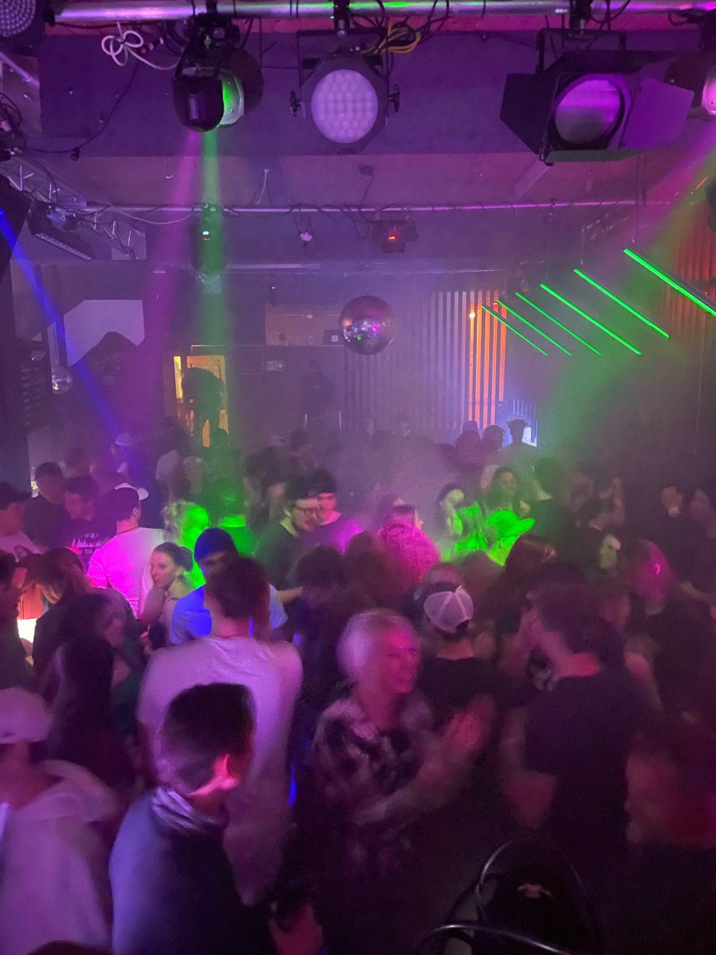 Fotogalerie :: dj-foxy-scuol.ch