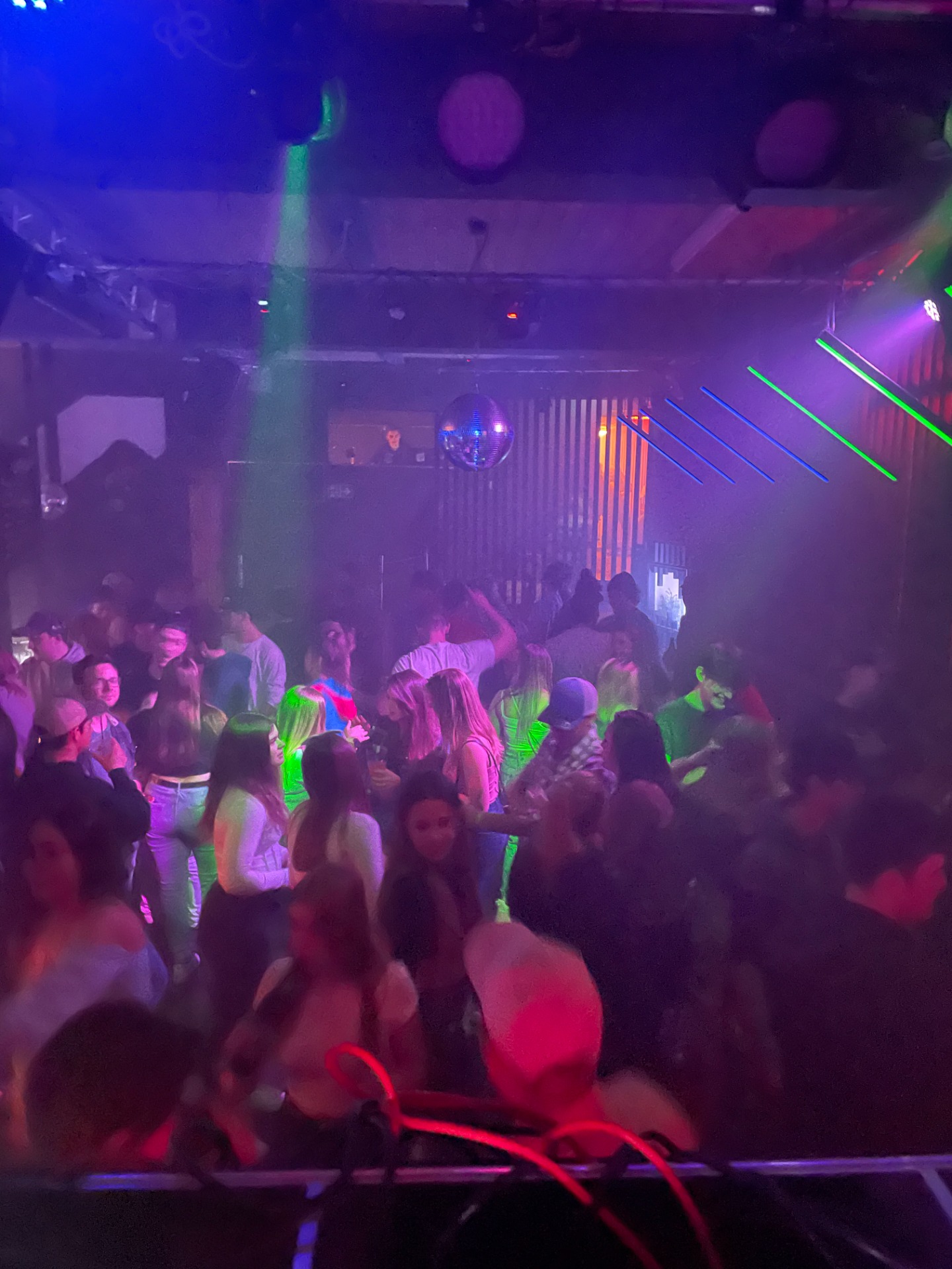 Fotogalerie :: dj-foxy-scuol.ch